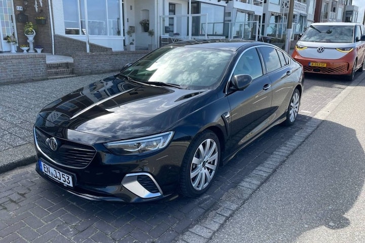 Opel Insignia Grand Sport GSI Edition Bitter – In het