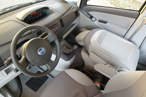 fiat idea interior