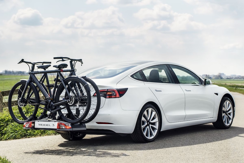Tesla Model 3 krijgt trekhaakoptie - AutoWeek