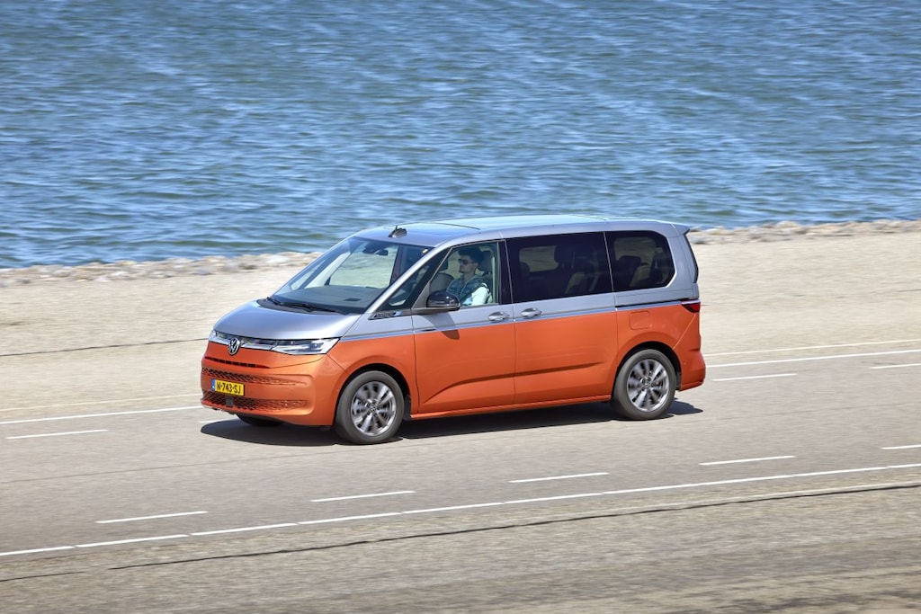 Volkswagen Multivan - AutoWeek Test