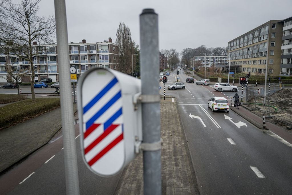 Dit zijn de tien actiefste flitspalen in Nederland – AutoWeek