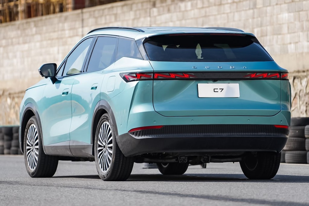 Omoda C7: nieuwe Chinese plug-in hybride SUV naar Nederland - AutoWeek