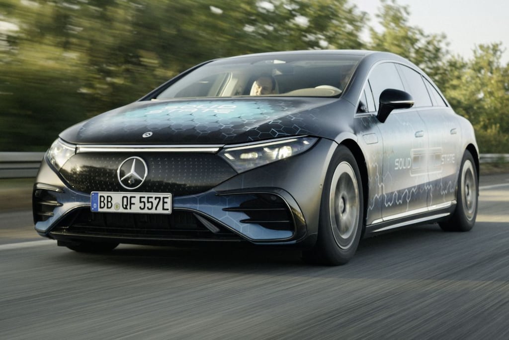 Mercedes-Benz EQS met solid-state accu rijdt ruim 1.200 kilometer